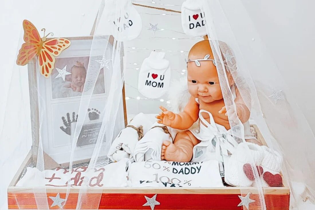 How to Choose the Right Newborn Gift Hamper for Every Family ? - Laugh Puns