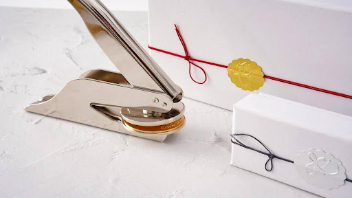 Features of the Right Embosser Machine: Personal and Business Use